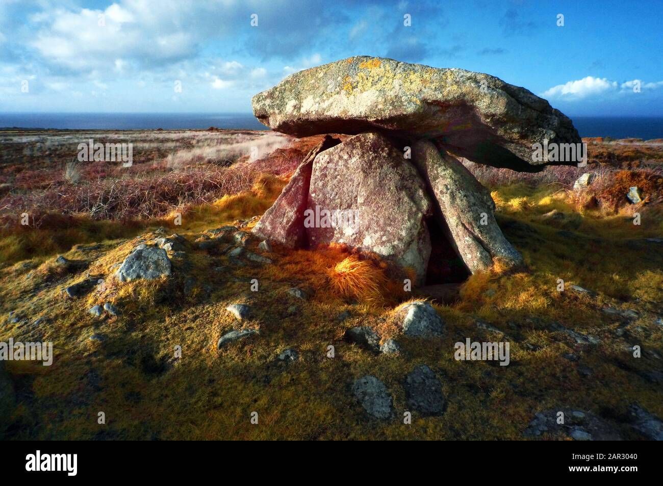 Chun quoit burial chamber dolmen hi-res stock photography and images ...