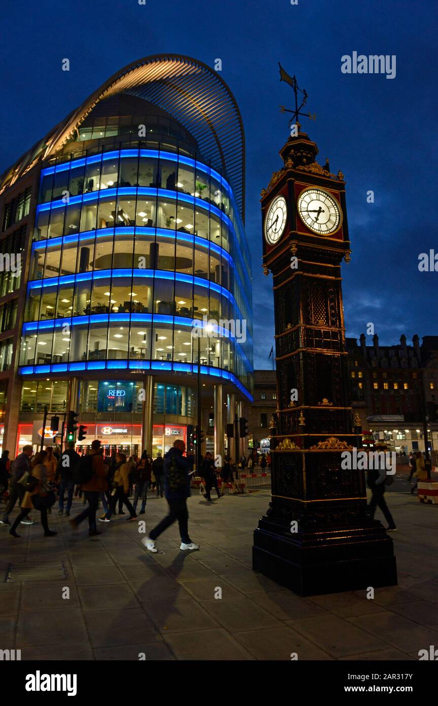 Little ben clock tower hi-res stock photography and images - Alamy