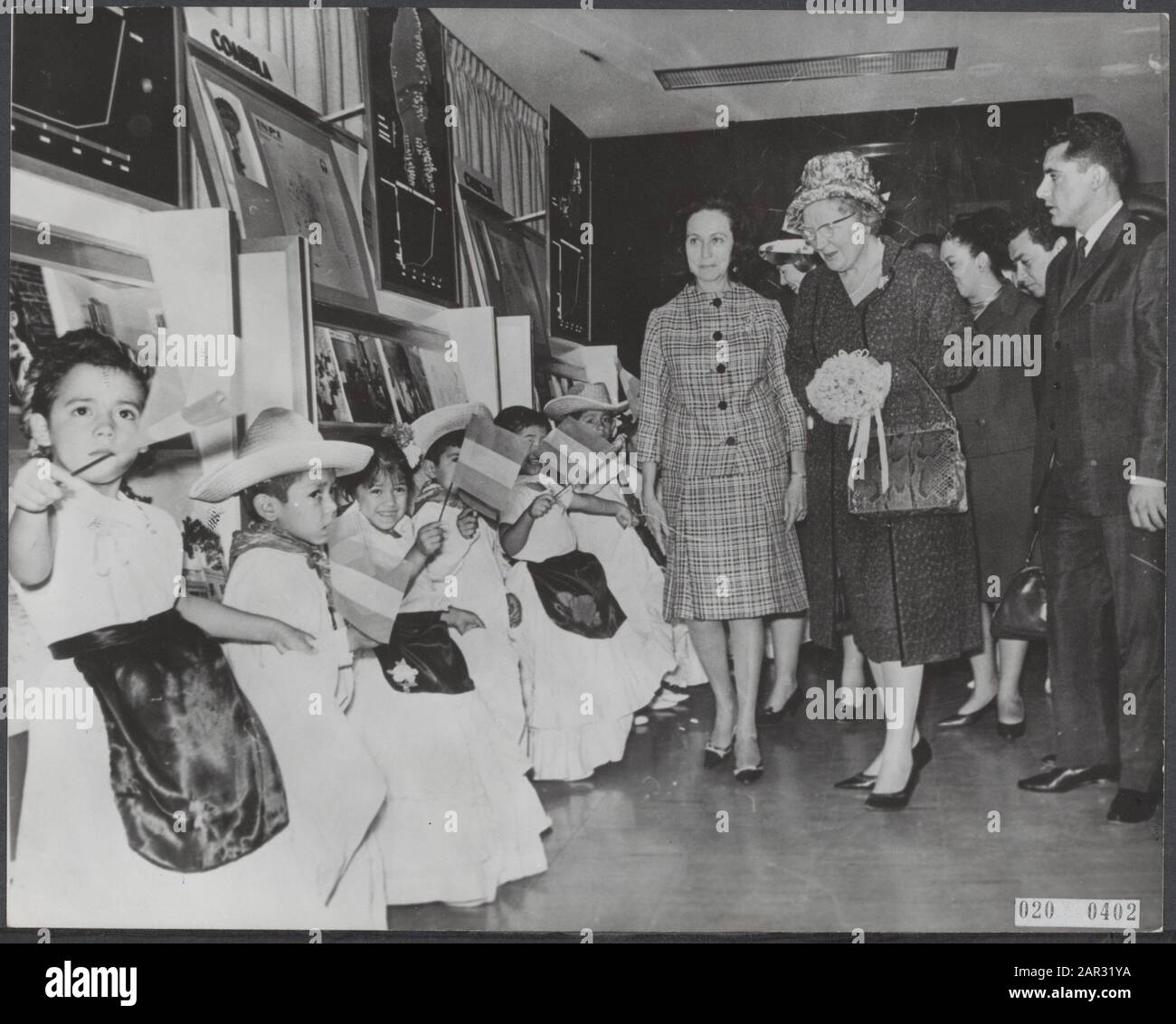 royal house, state visits, queens, children Date: april 1964 Location ...