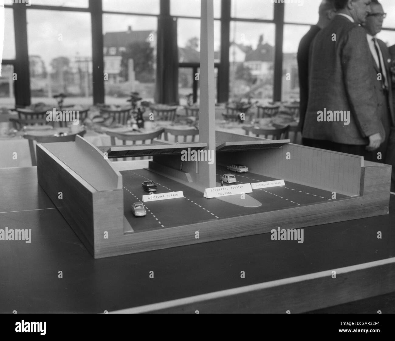 Persdag IJtunnel, model south side IJTunnel Date: October 6, 1964 ...
