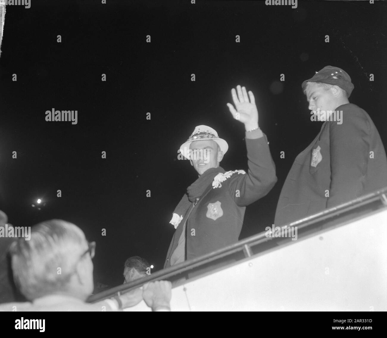 Dutch Olympic team back arrival Schiphol, Ada Kok at customs Date: 25 ...