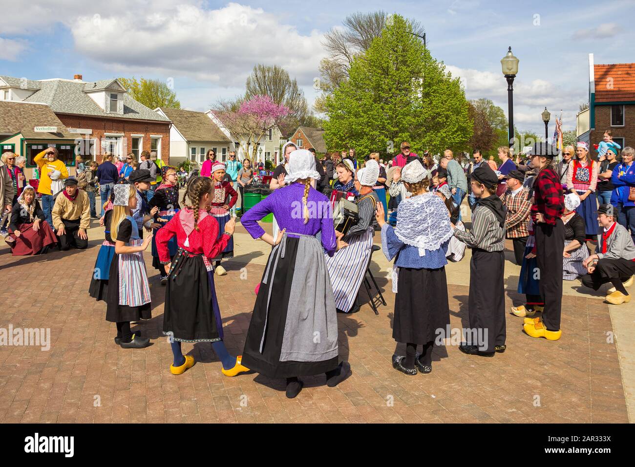 Pella tulip festival hi-res stock photography and images - Alamy