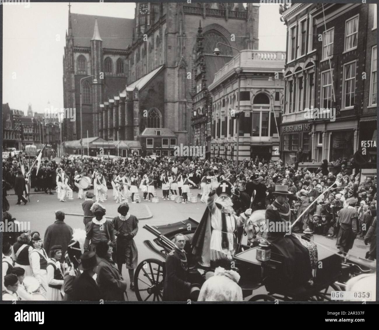 17 november 1965 hi-res stock photography and images - Alamy