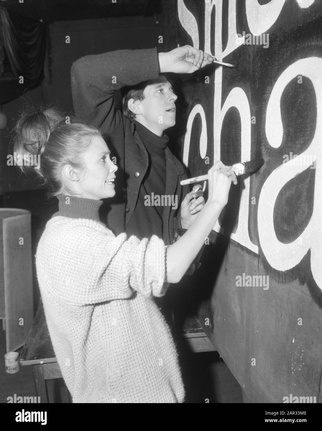 Shaffy Chantant moved to the Rembrandttheater, Ramses Shaffy en Loes ...