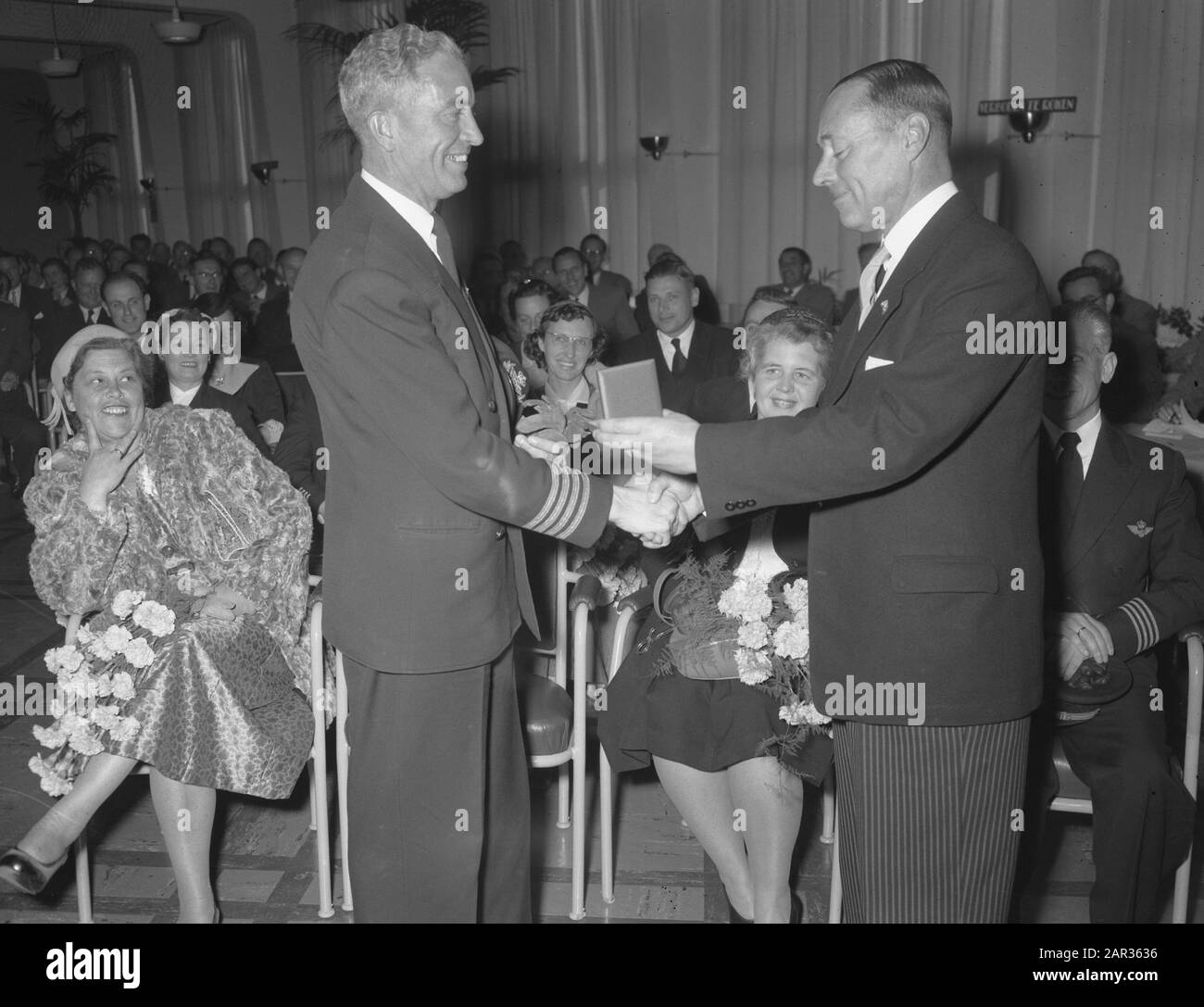 President fons aler hi-res stock photography and images - Alamy