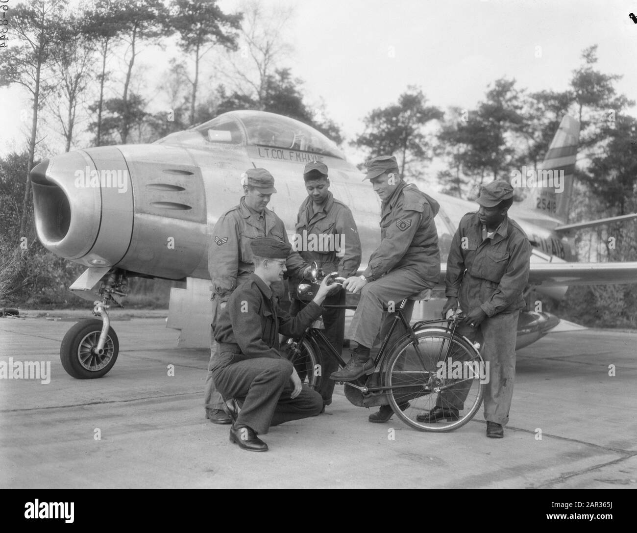 [North American F-86 Sabres of the USAFE 32 th Fighter Day Squadron ...