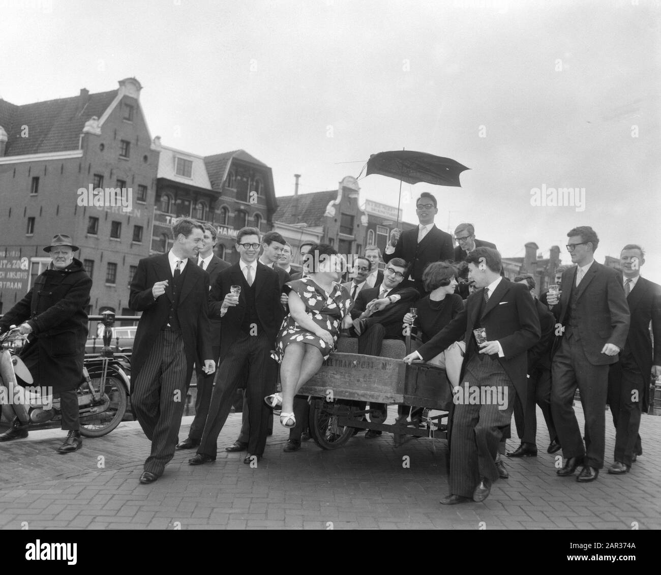 Seven chris Black and White Stock Photos & Images - Alamy