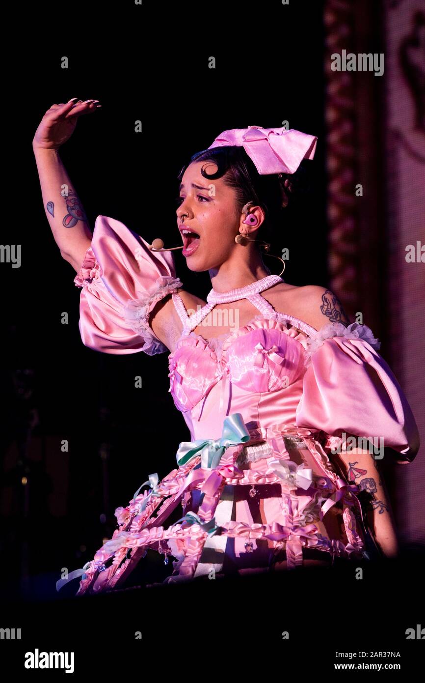 Melanie martinez photos hi-res stock photography and images - Alamy