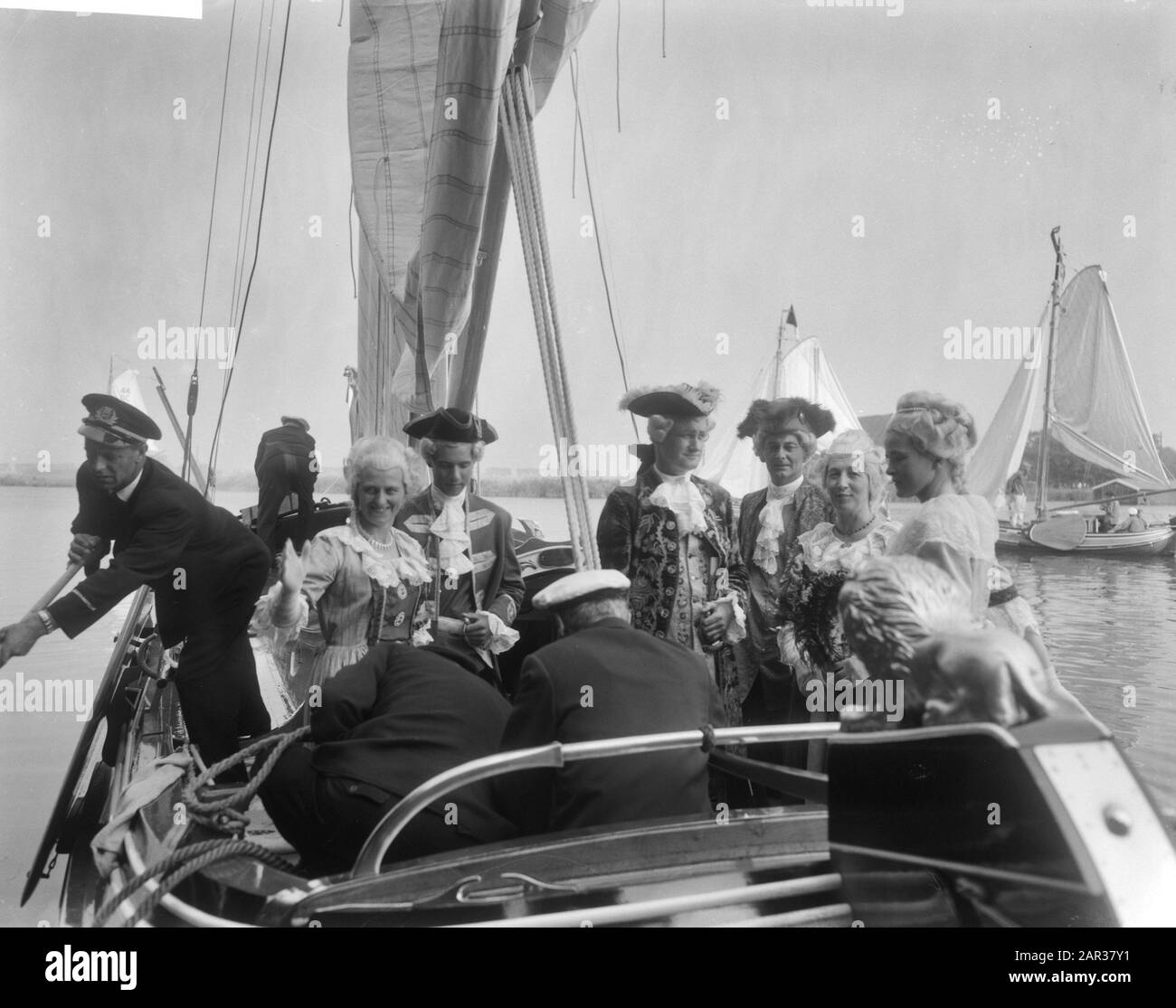 Hard sailing competition hi-res stock photography and images - Alamy