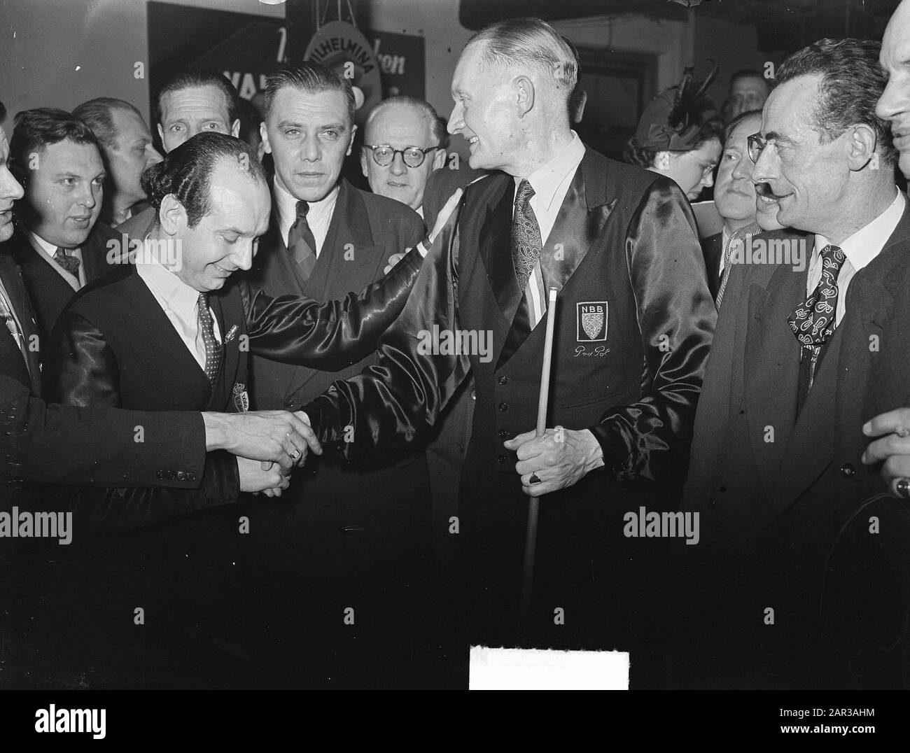 Van der pol hi-res stock photography and images - Alamy