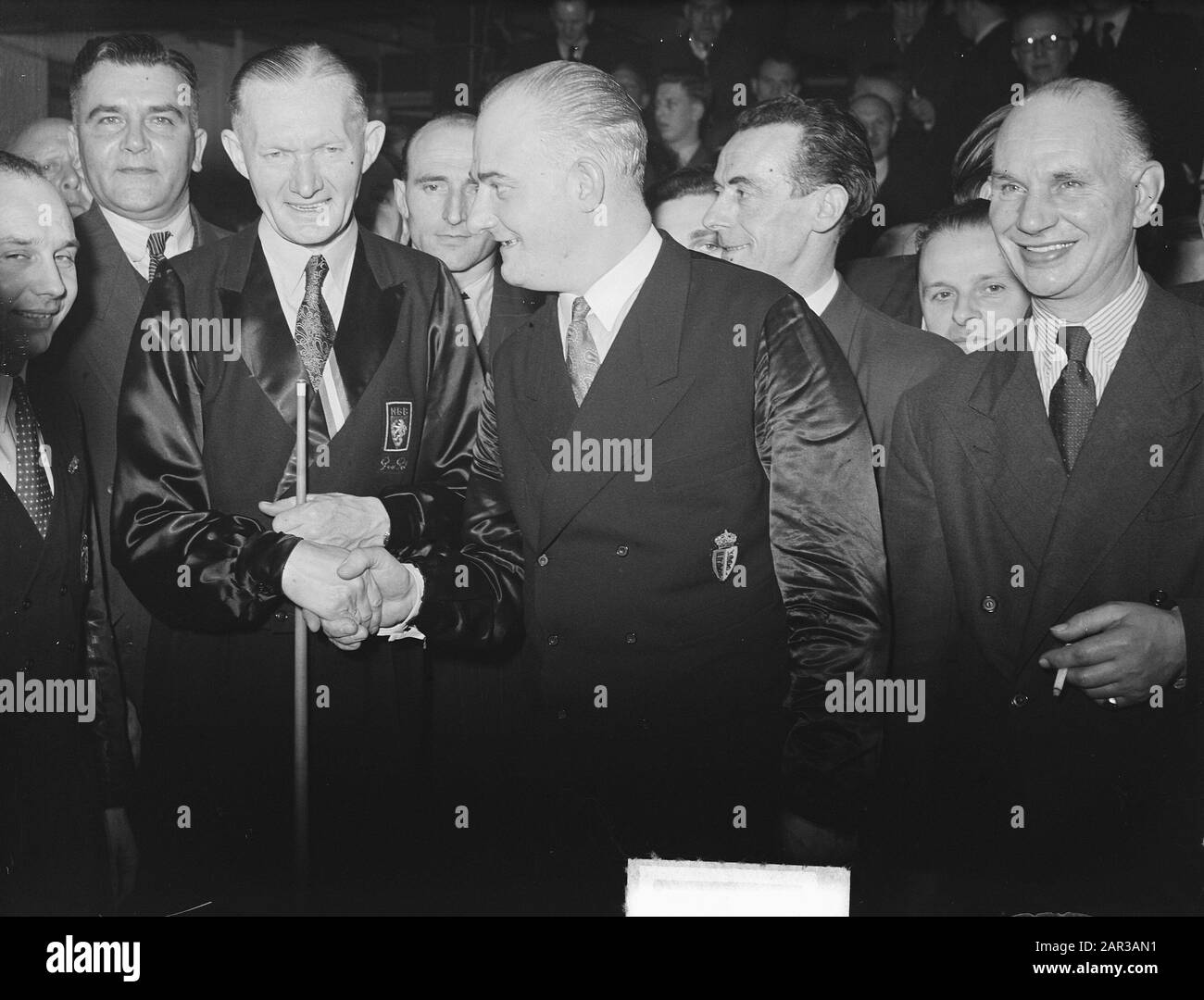 Van der Pol with Gabriels Date: January 15, 1951 Keywords: Champions ...