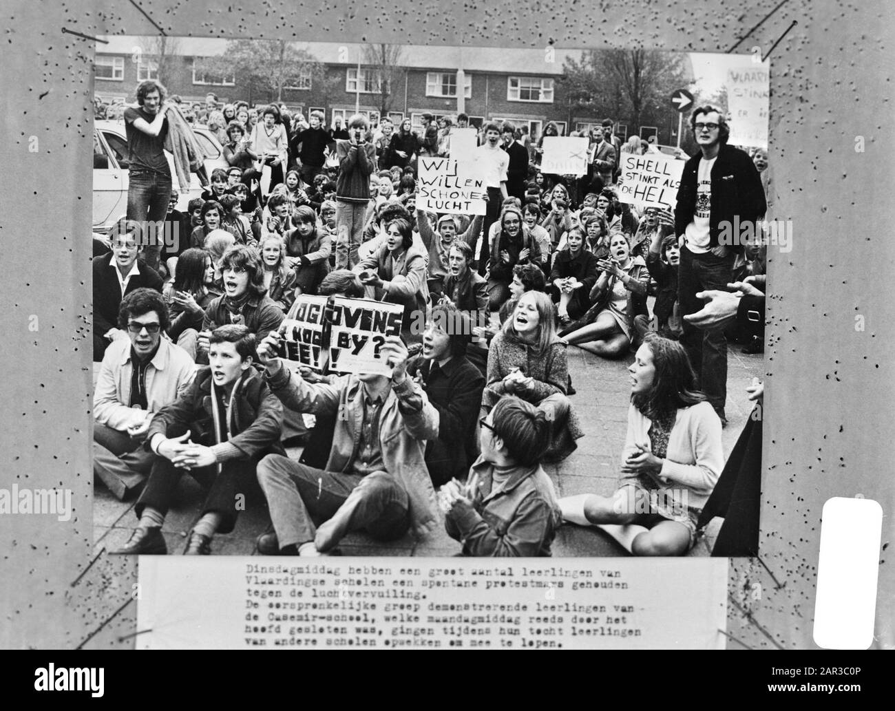 October 1970 students hi-res stock photography and images - Alamy