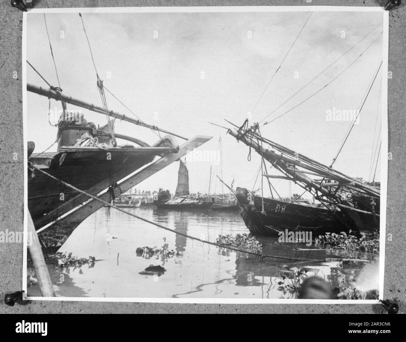 Jakarta port Black and White Stock Photos & Images - Alamy