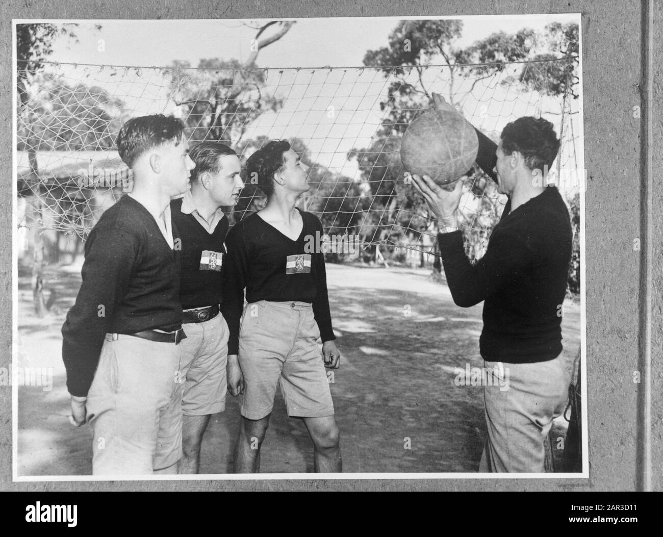 Oss training world war hi-res stock photography and images - Alamy