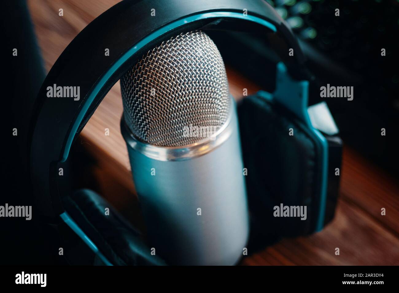 Podcast program hi-res stock photography and images - Alamy