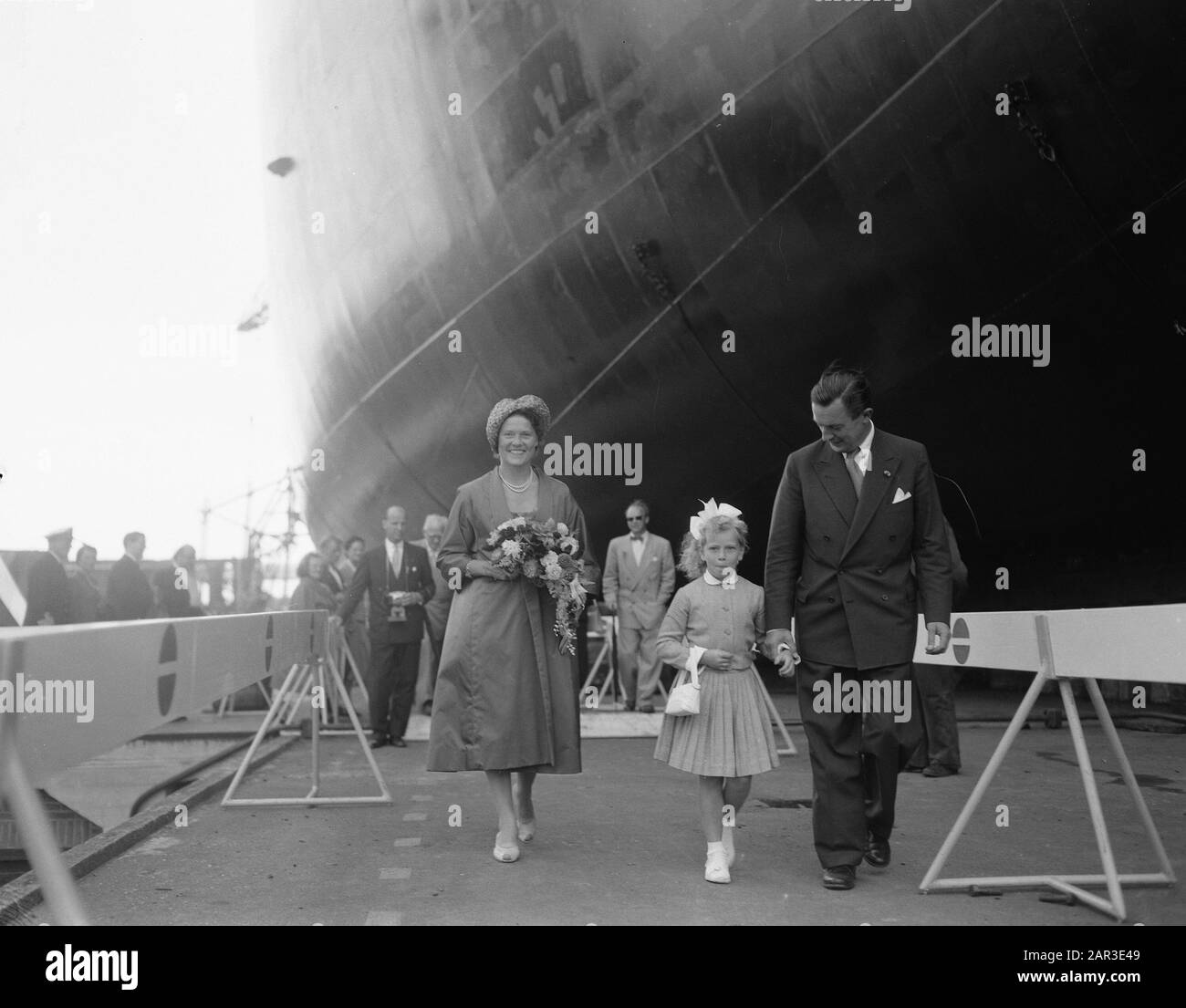Tankschip Black and White Stock Photos & Images - Alamy