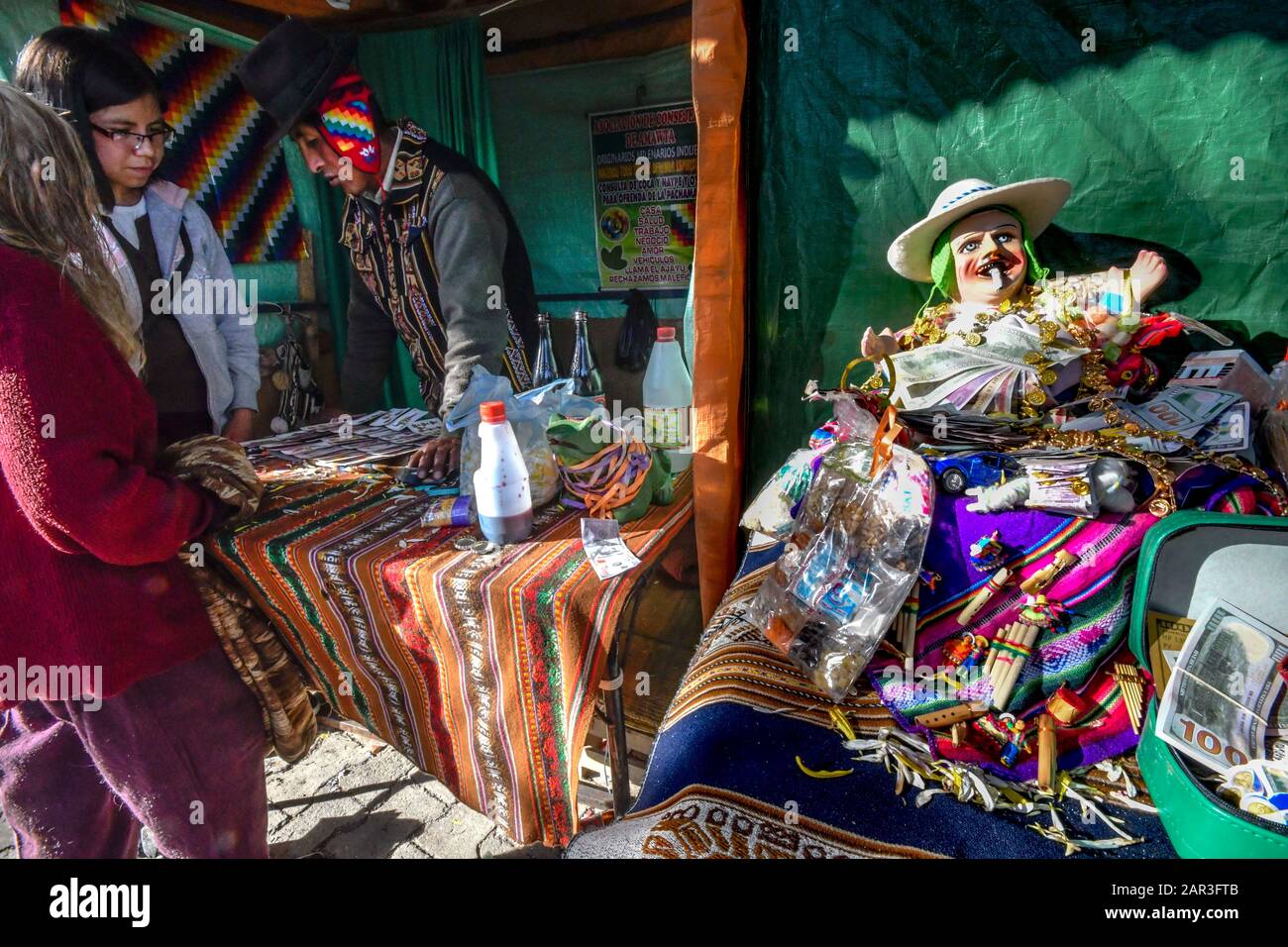 Naipes hi-res stock photography and images - Alamy