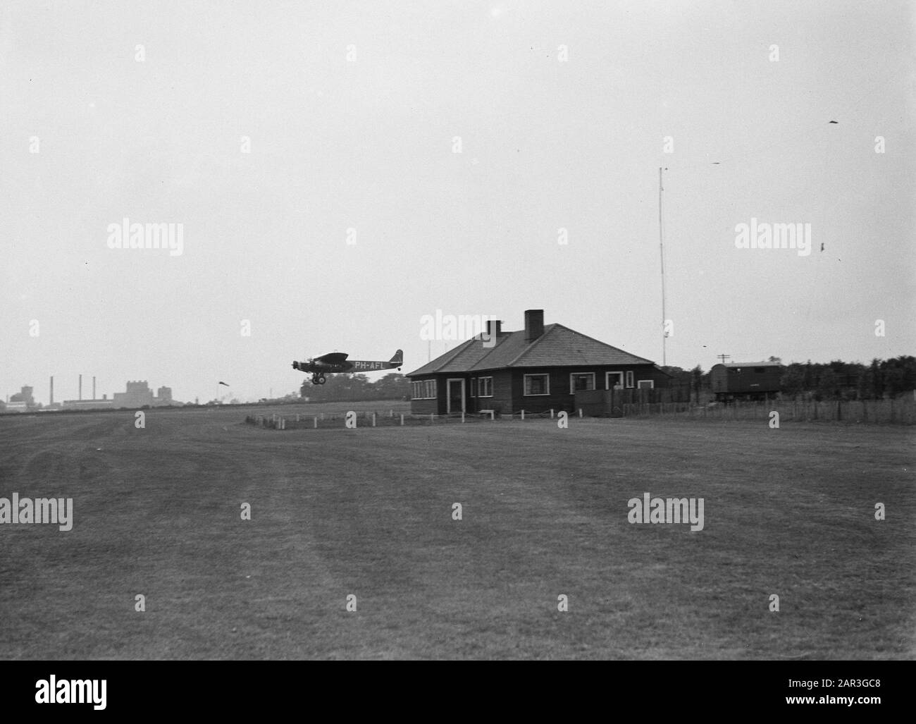 KLM Fokker Lark in Hull The takeoff of the three-engine KLM Fokker F ...