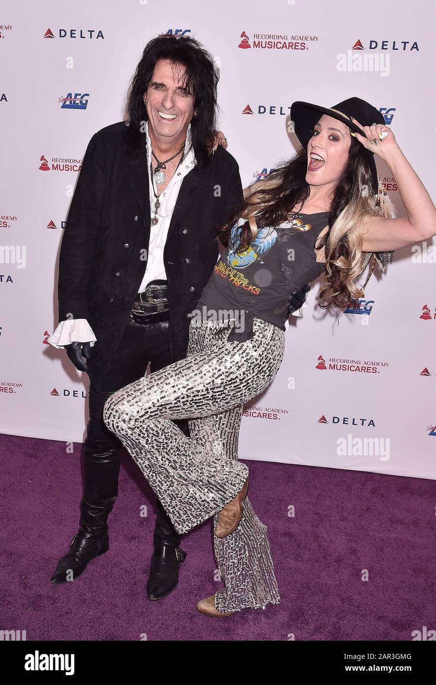 Alice cooper and calico cooper hi-res stock photography and images - Alamy