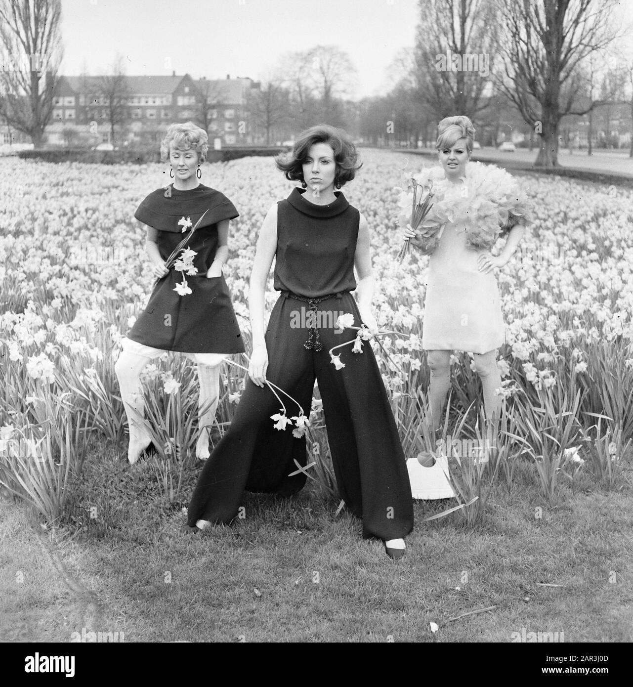 Fashion show outdoors Black and White Stock Photos & Images - Alamy