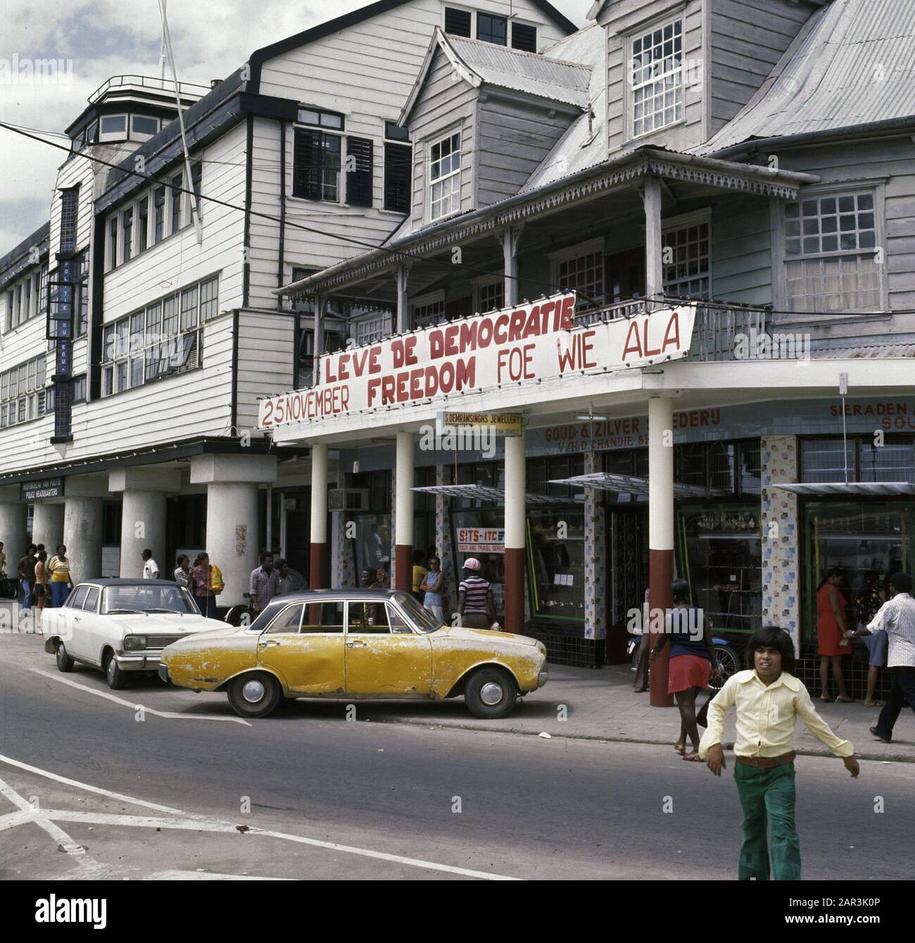 Surinamese population hi-res stock photography and images - Alamy