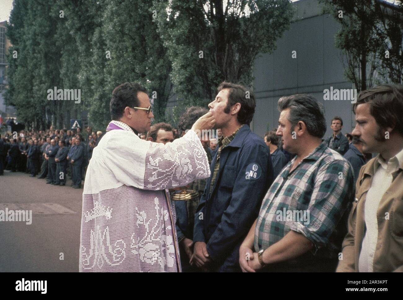 Strikes in Poland 1980: Leninwerf Gdansk Priest Henryk Jankowski ...