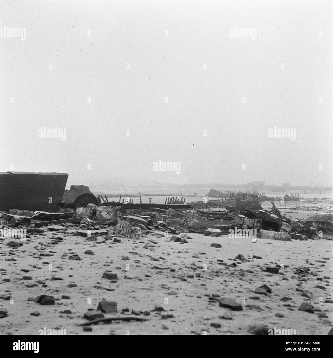 Atlantikwal: Westkapelle Reportage of part of the destroyed Atlantic ...