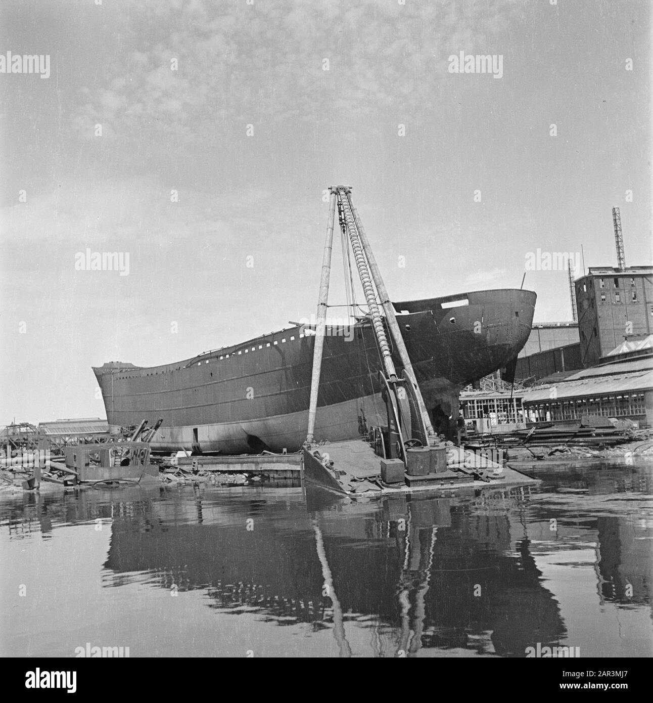 Destruction: Amsterdam port Dashed ship under construction in dock Date ...