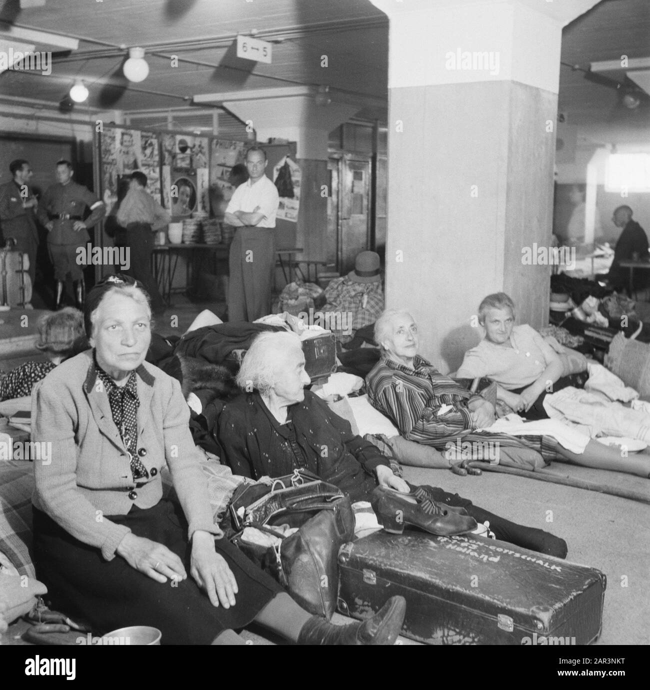 Eindhoven ww2 Black and White Stock Photos & Images - Alamy