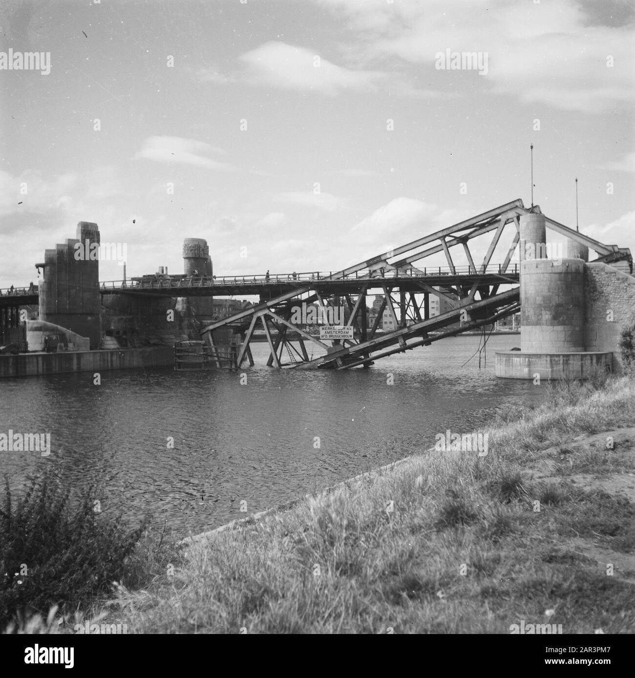 Emergency bridges built over destroyed bridges across the Meuse in ...