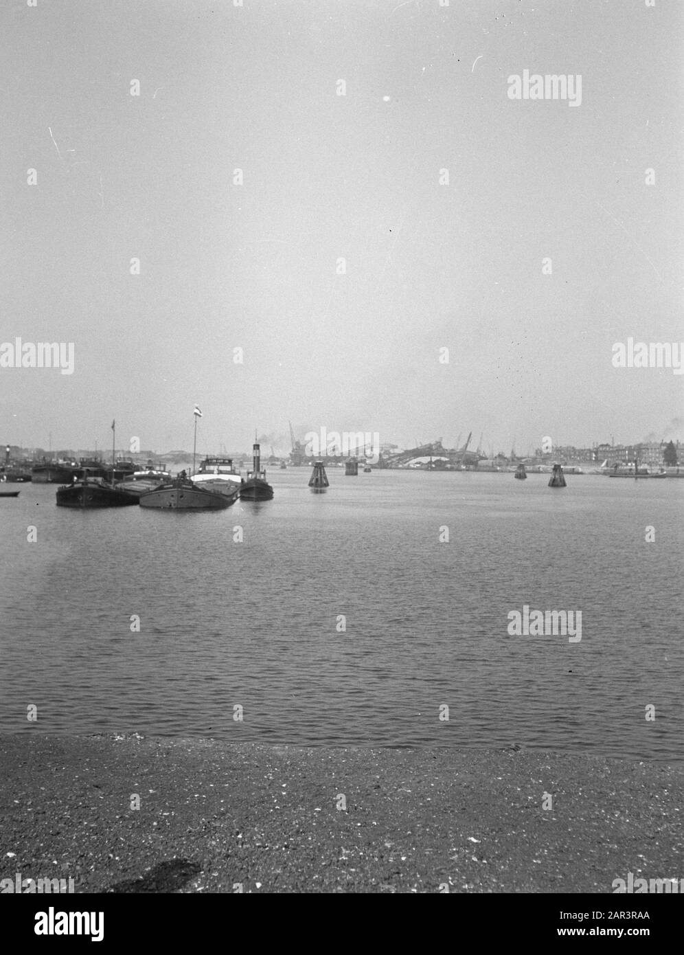 Devastations Rotterdam harbour (1945) second world war, destruction ...