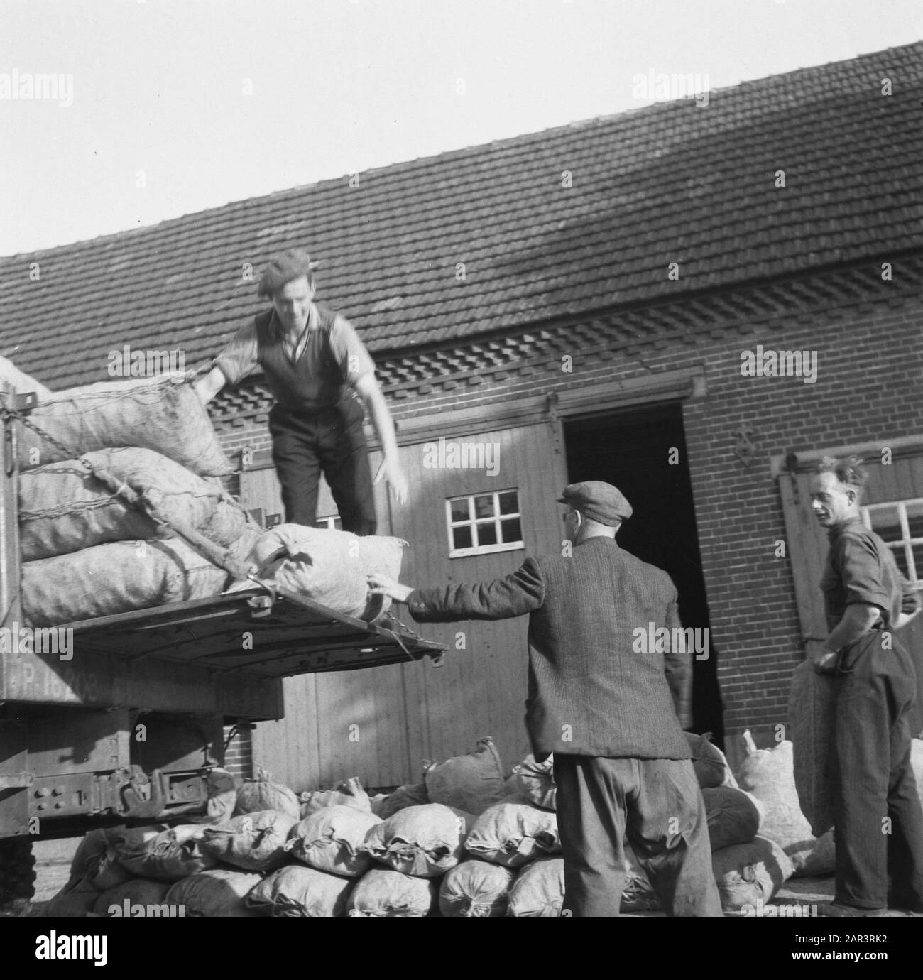 Emergency food supplies Black and White Stock Photos & Images - Alamy