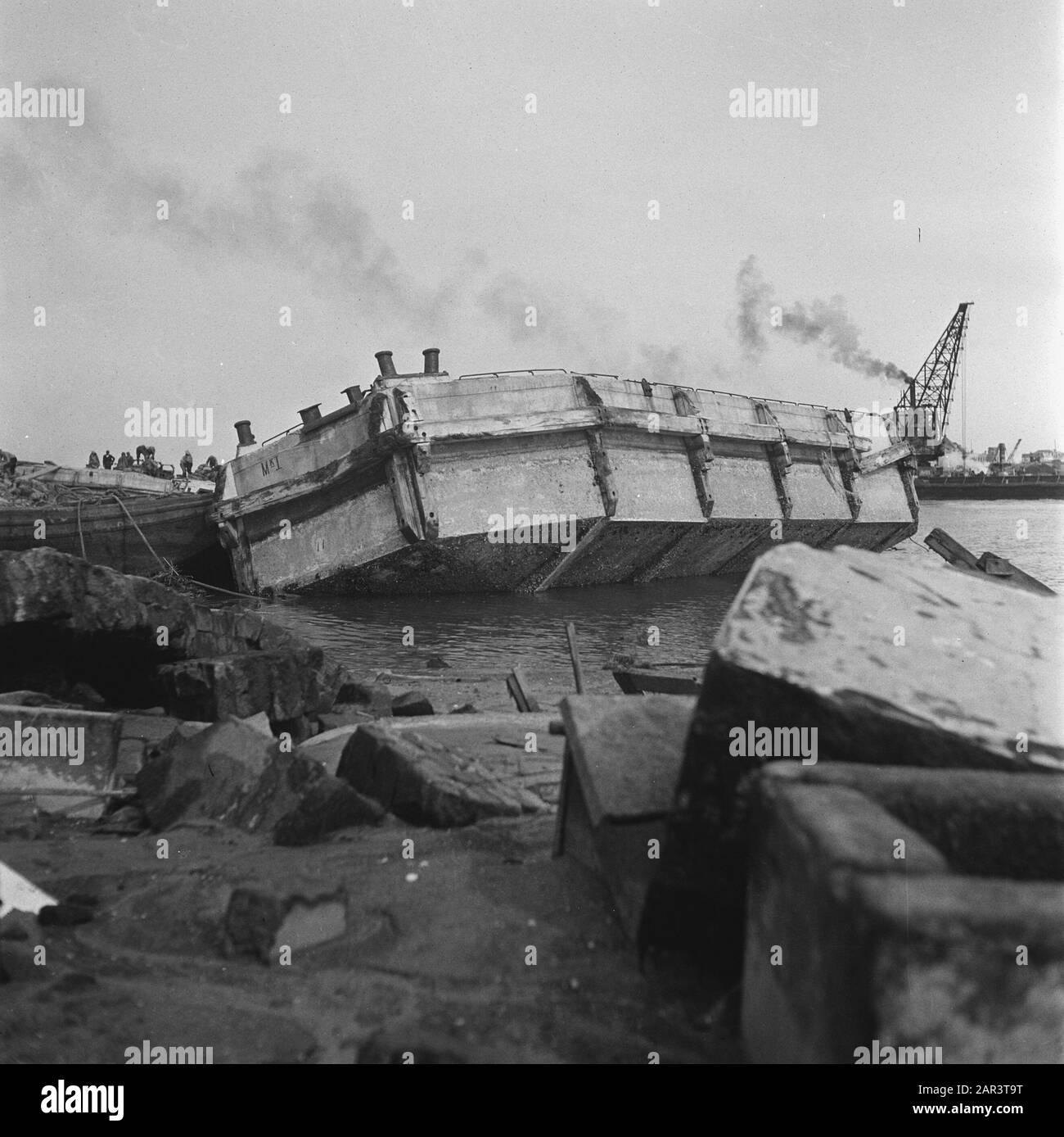 Walcheren: Herstelling Nollegat in the seawall and other places in ...