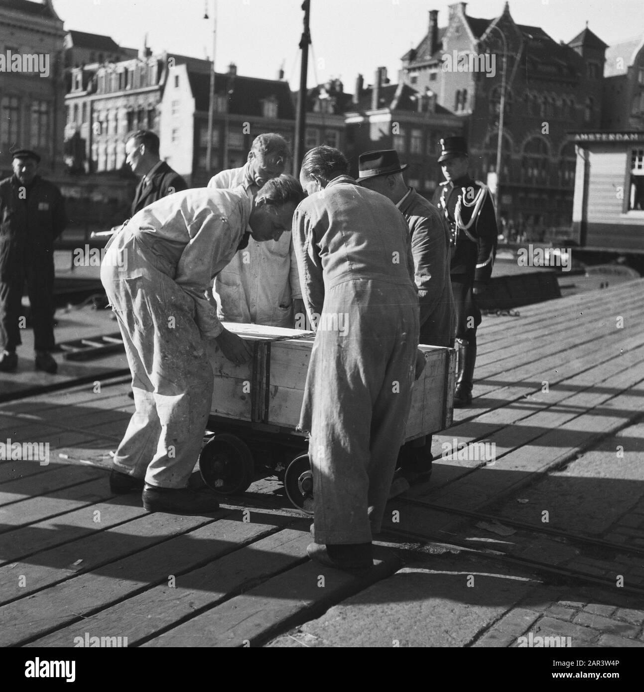 Money cash in bank Black and White Stock Photos & Images - Alamy