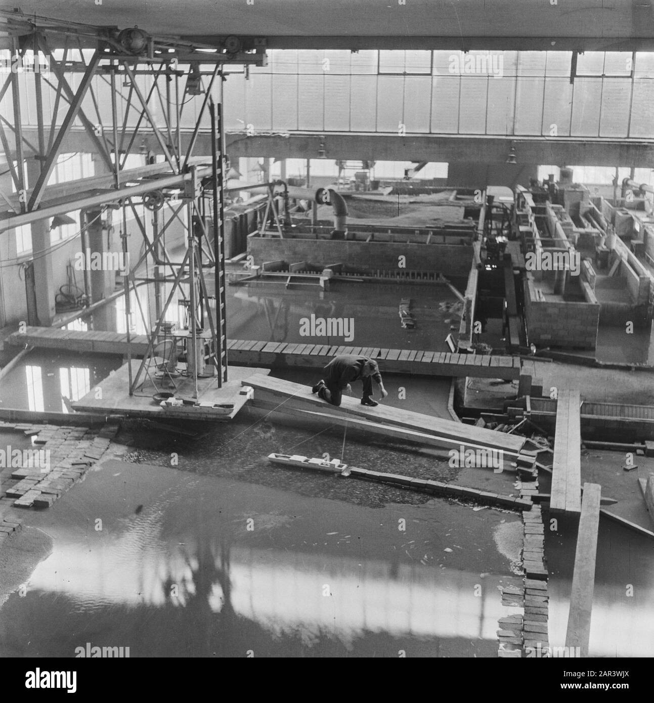 Laboratory studies water Black and White Stock Photos & Images - Alamy