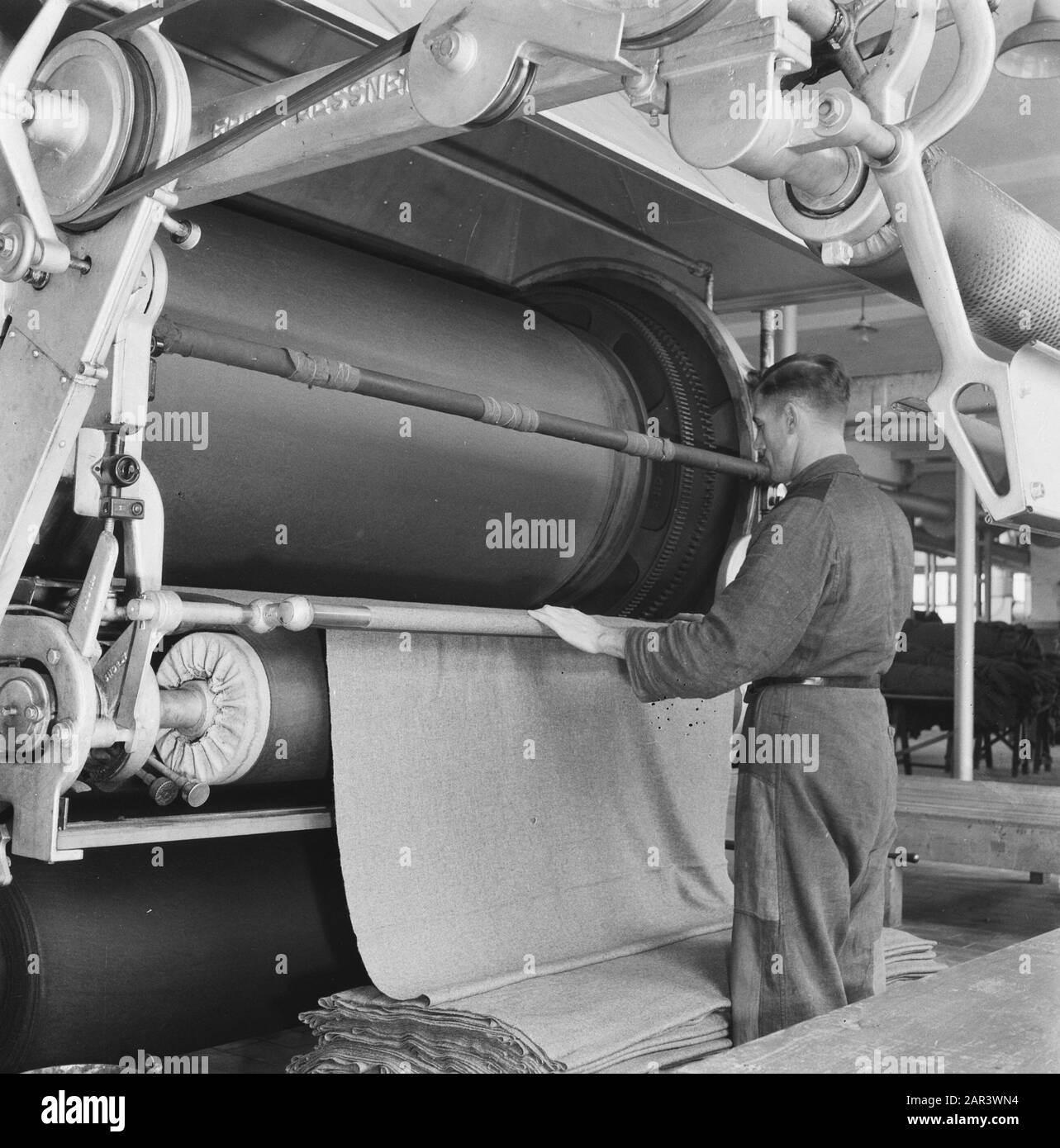 War manufacturing techniques hi-res stock photography and images - Alamy