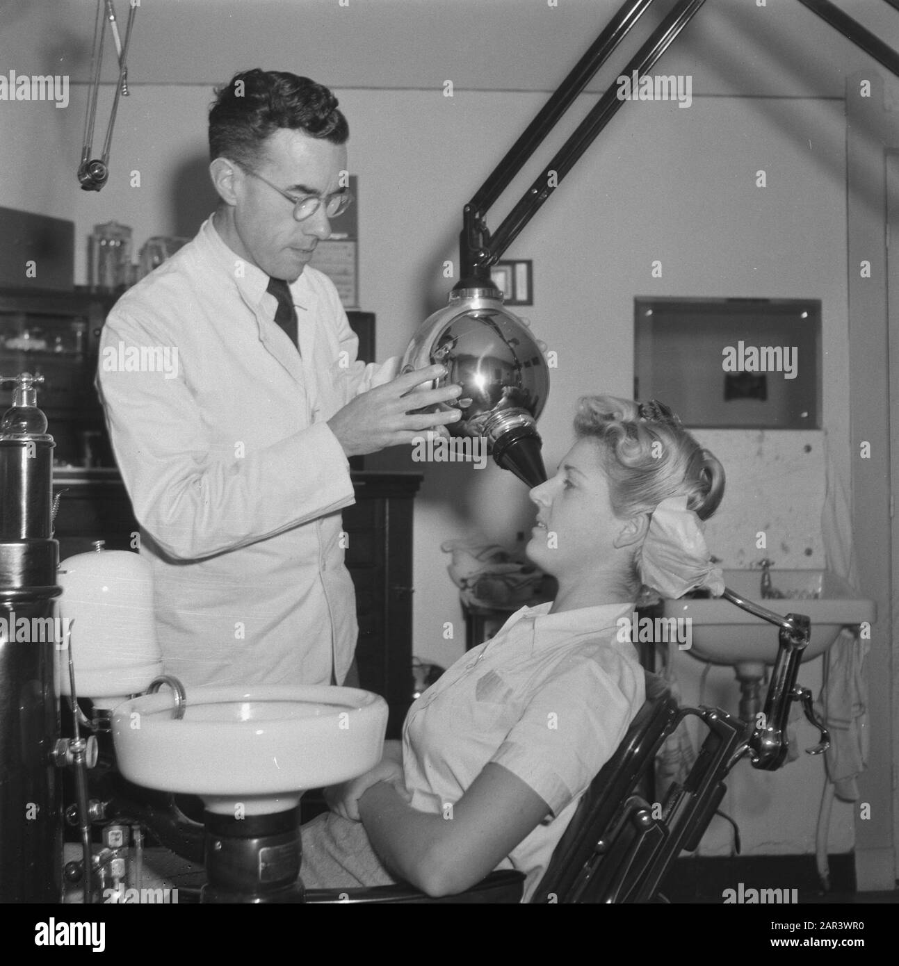 Dentistry dental health medicine Black and White Stock Photos & Images ...