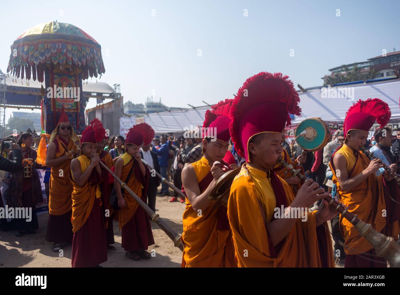 Priests attire hi-res stock photography and images - Alamy
