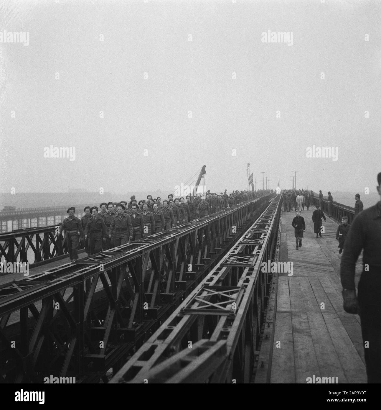 Bailey bridges hi-res stock photography and images - Alamy