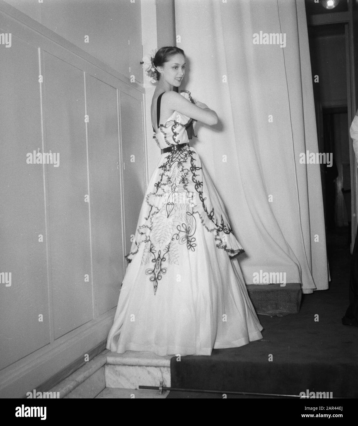 Balmain fashion Black and White Stock Photos & Images - Alamy