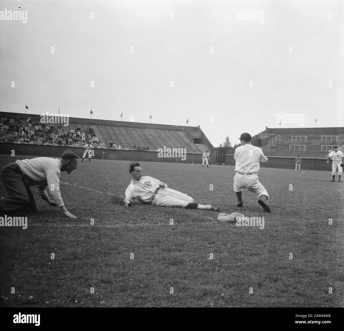 Season in belgium Black and White Stock Photos & Images - Alamy