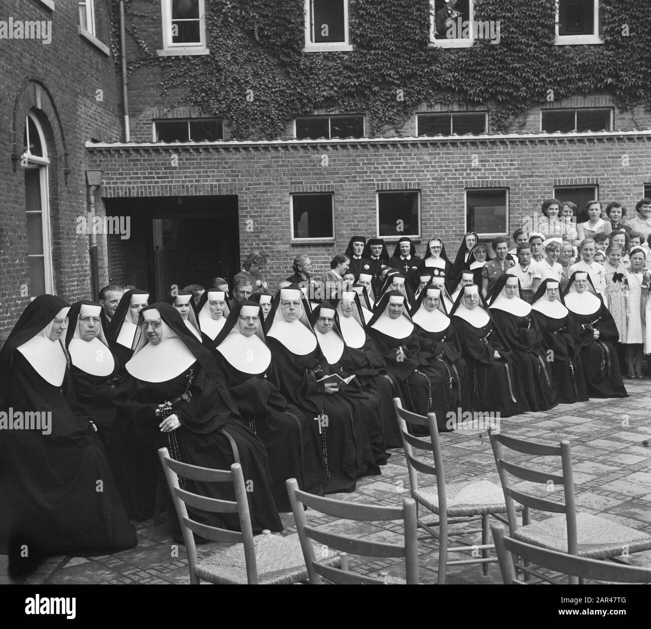 Royal nuns hi-res stock photography and images - Alamy