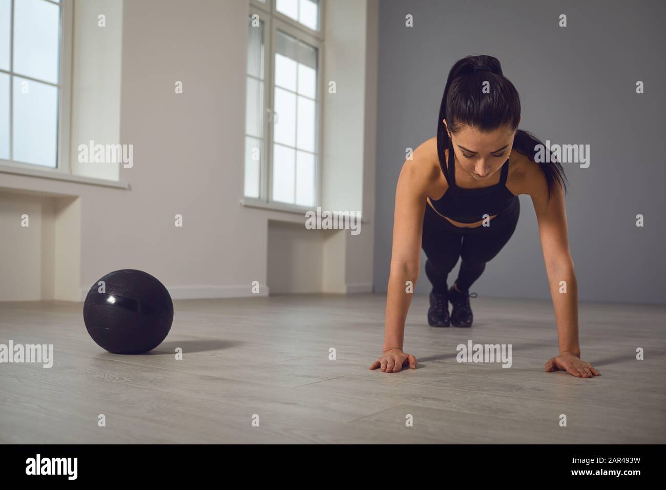 Girl doing push ups hi-res stock photography and images - Alamy