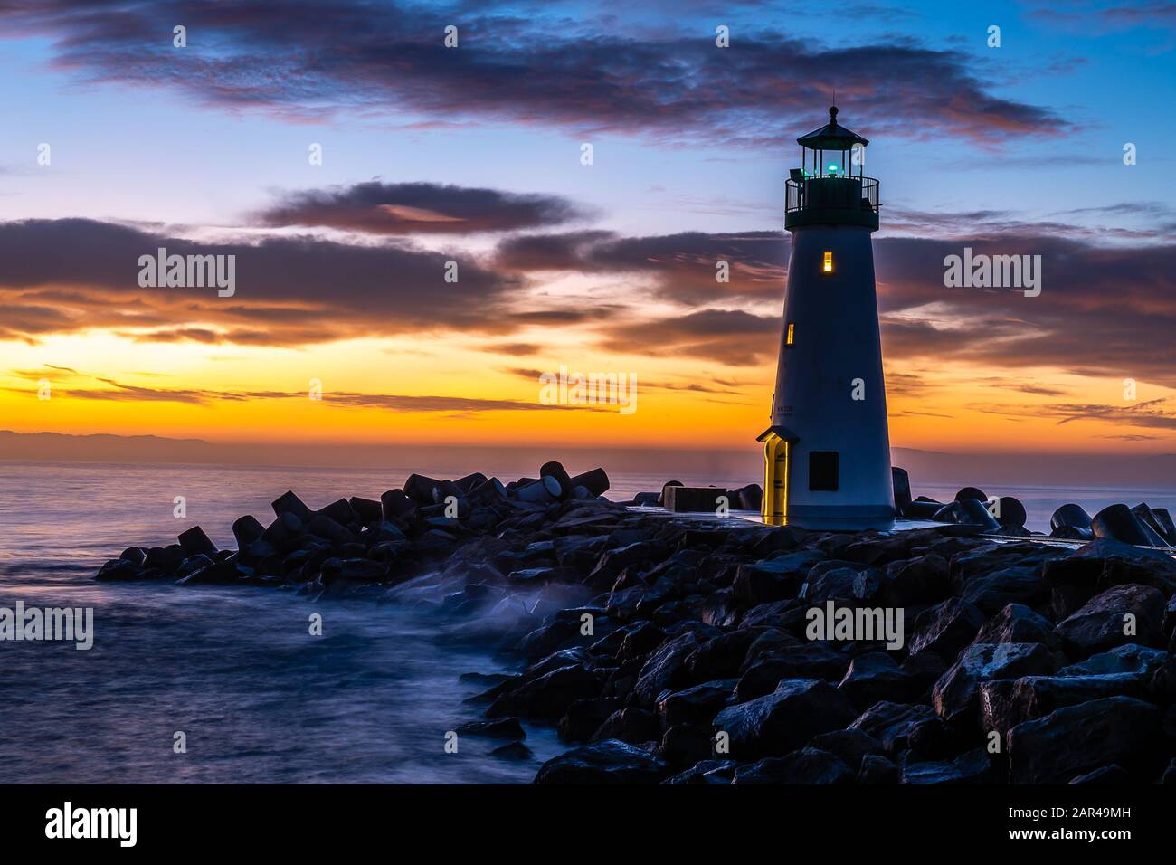 Harbor lighthouse dawn hi-res stock photography and images - Alamy