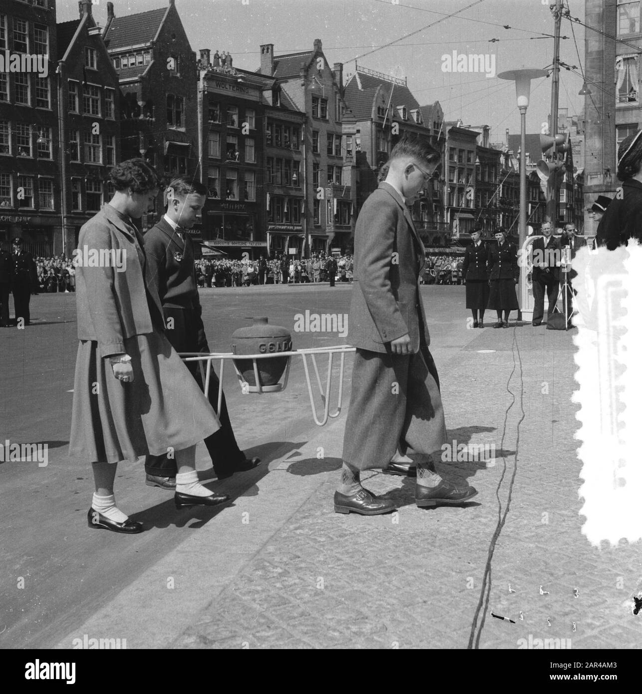 Unveiling national monument urns hi-res stock photography and images ...