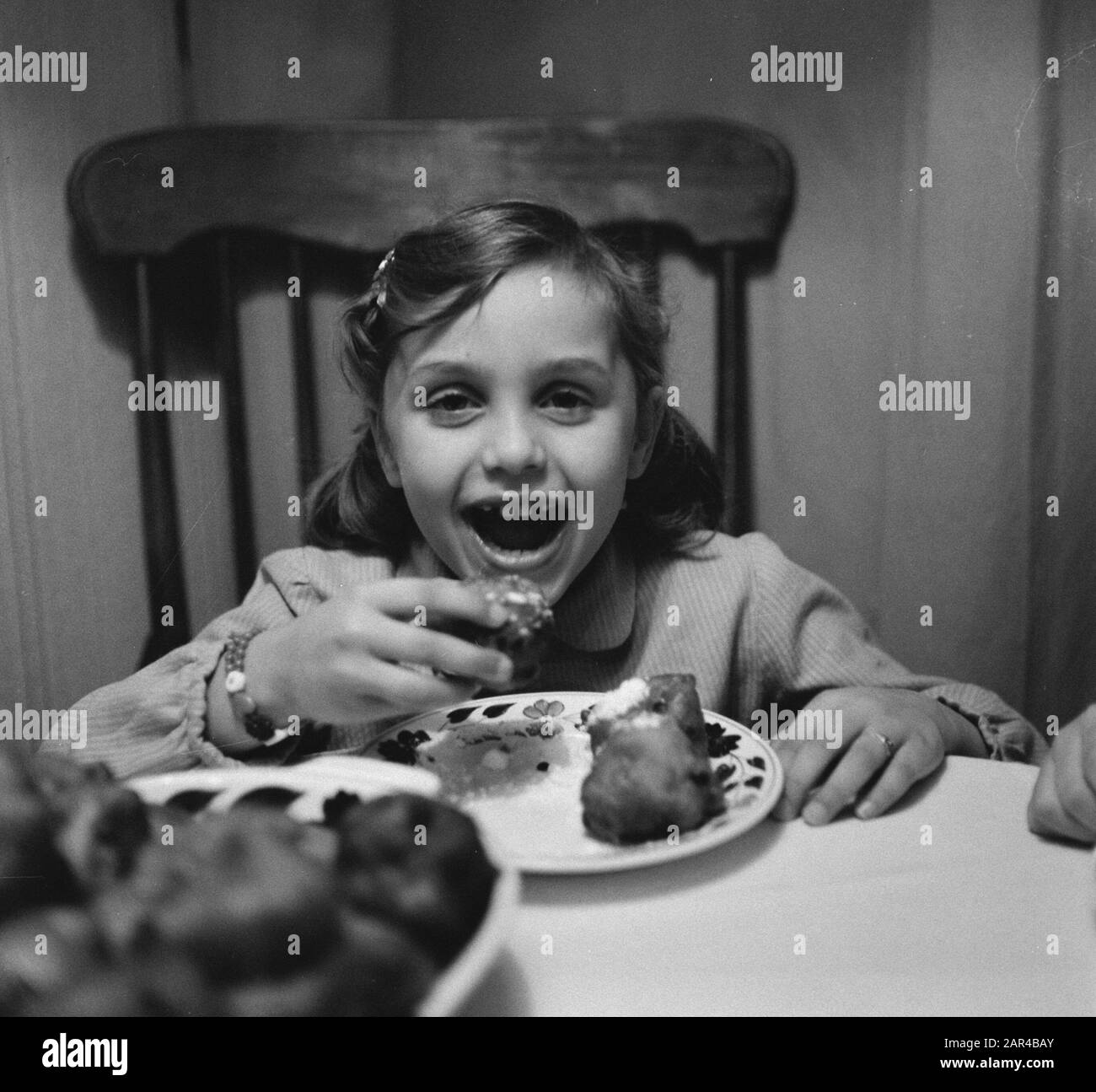 The year 1957 hi-res stock photography and images - Alamy