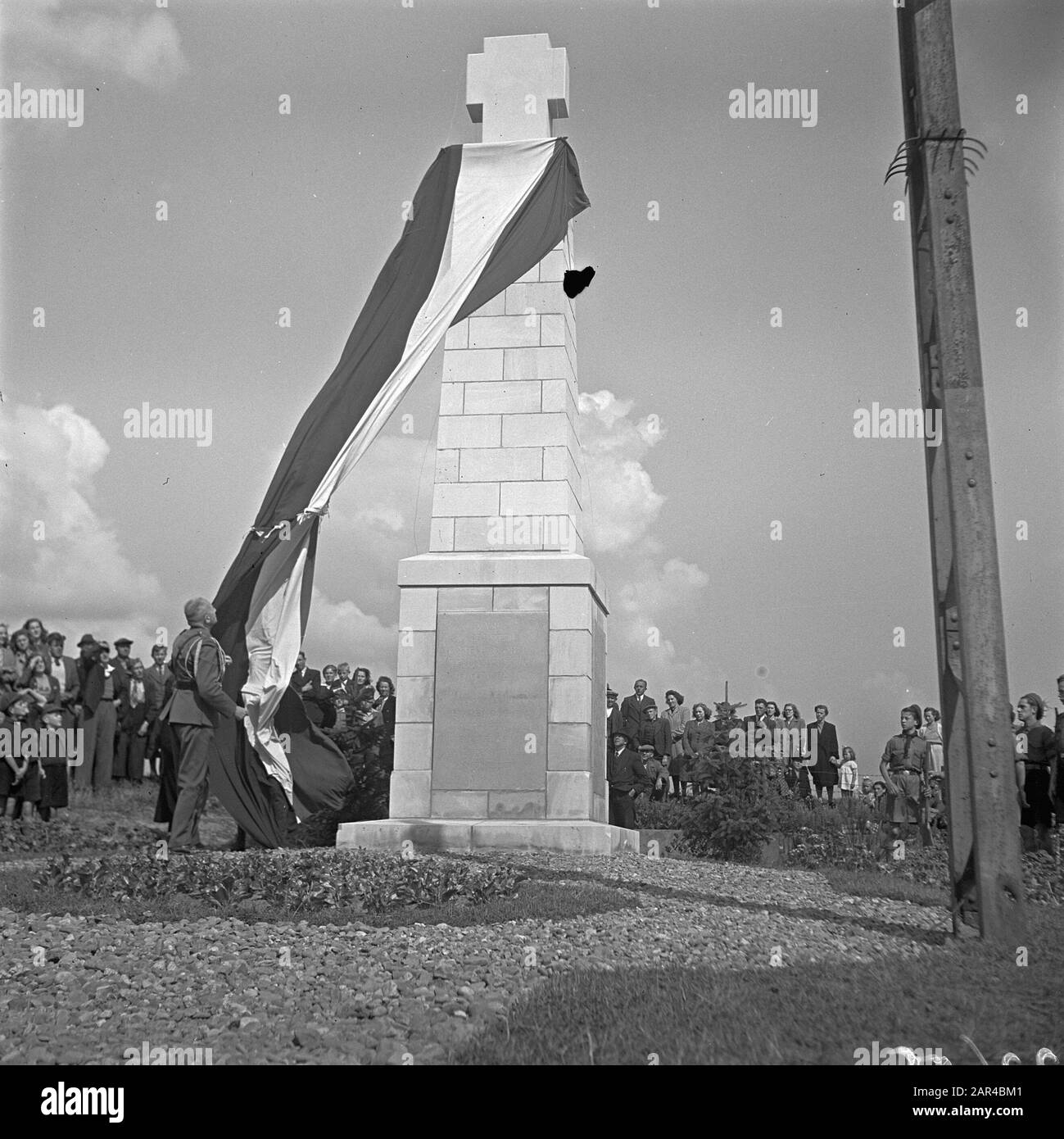 Unveiling monument fallen hi-res stock photography and images - Alamy