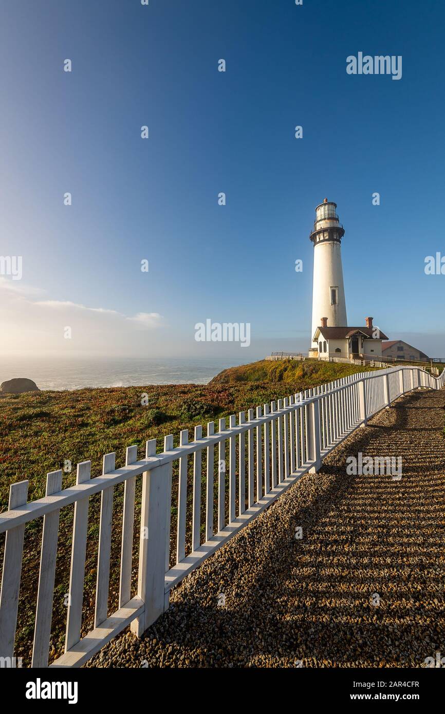 Pigeon point lighthouse hi-res stock photography and images - Alamy