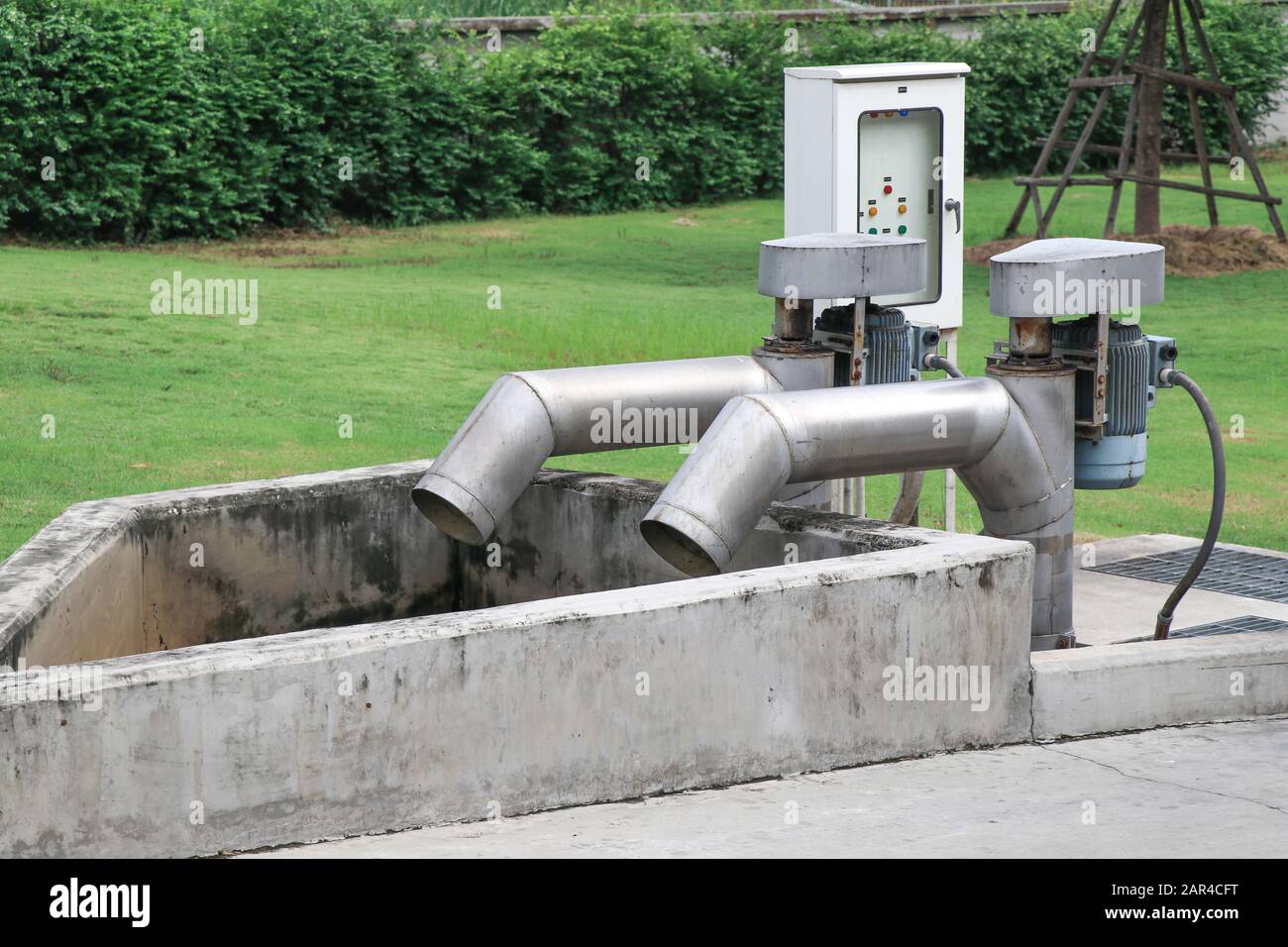Water pump set for pumping from water bank to drain water out of the ...