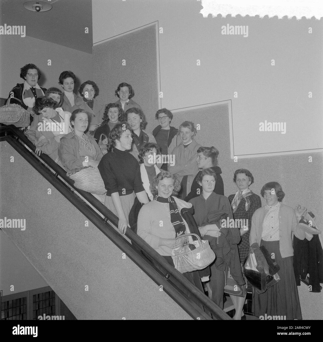 Girls lyceums hi-res stock photography and images - Alamy